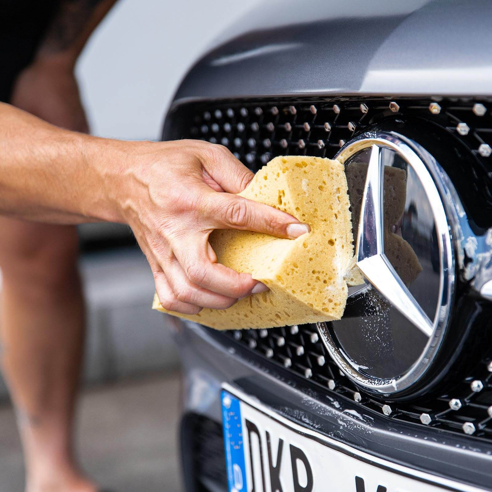 Universell einsetzbarer Autoschwamm
